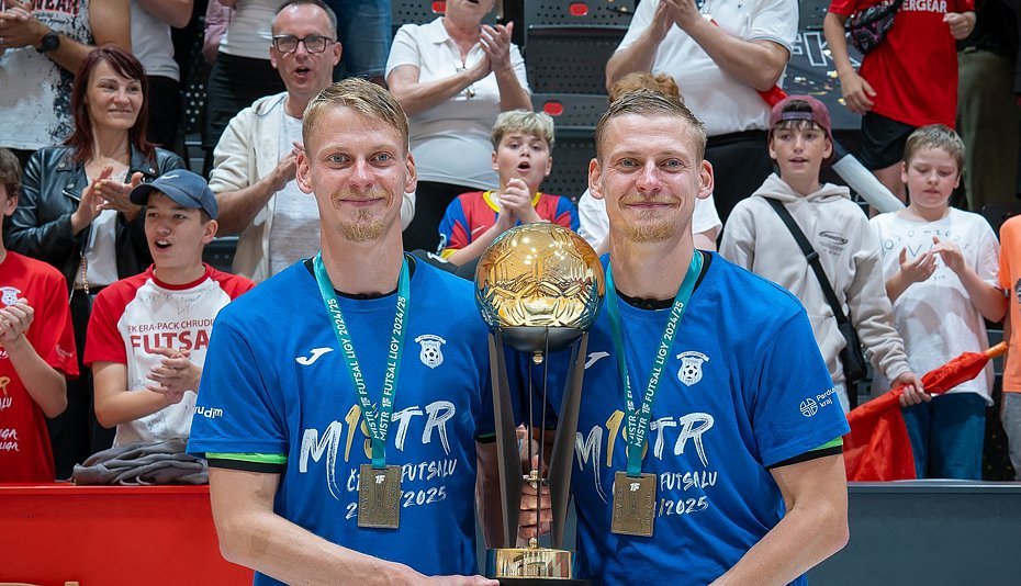 Bratři Drozdovi slaví třicátiny, všechno nejlepší! | Futsal liga